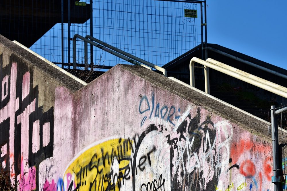 Melbourne's Most Dangerous Train Stations - Beautiful Altona